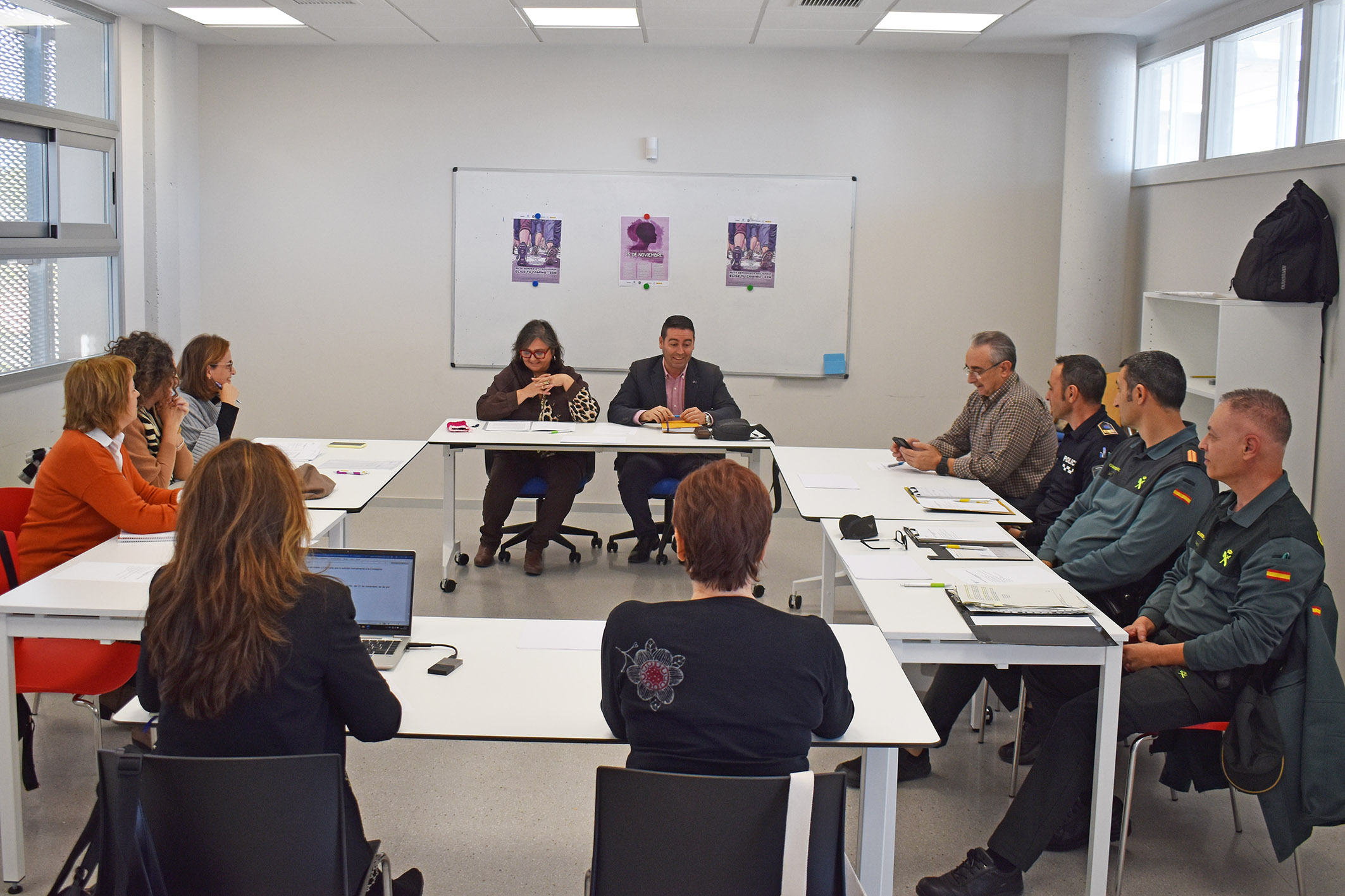 La conmemoración del 25 de noviembre centra la mesa local de coordinación contra la violencia de ...